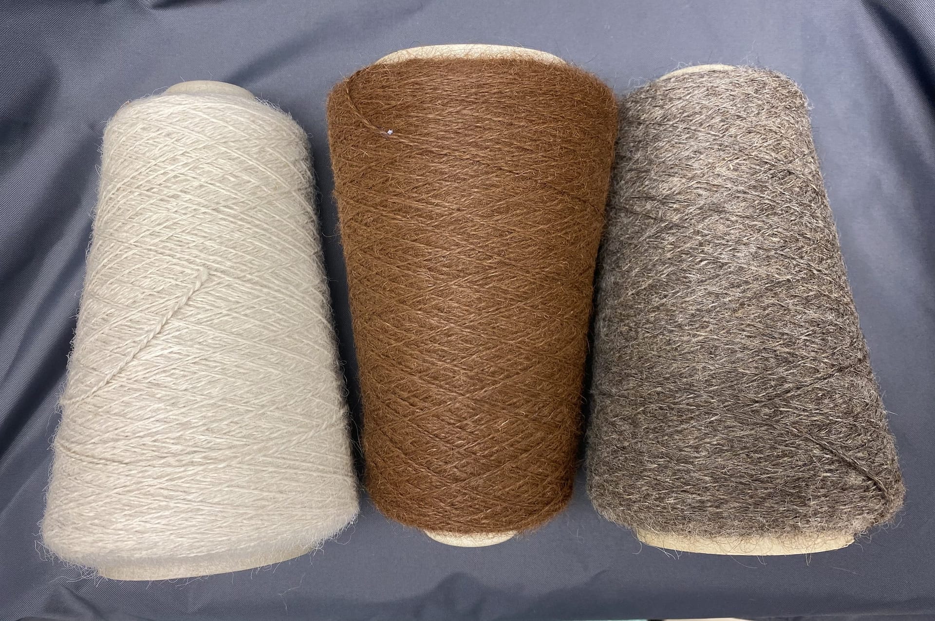 Suri alpaca grey DK superfine 765g cone